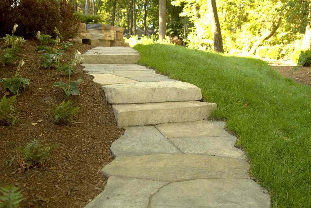 GRAND FLAGSTONE - St. Amands Landscape Depot